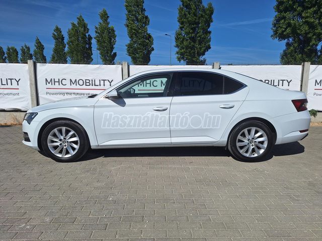 Eladó SKODA SUPERB Ferdehátú (2022) | Használtautó.hu