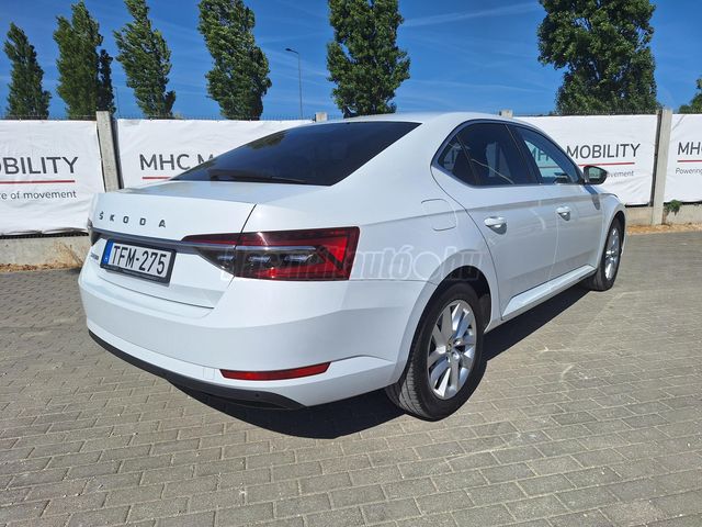 Eladó SKODA SUPERB Ferdehátú (2022) | Használtautó.hu