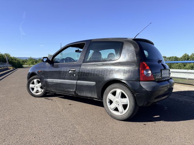 Eladó RENAULT CLIO Ferdehátú (2001) | Használtautó.hu