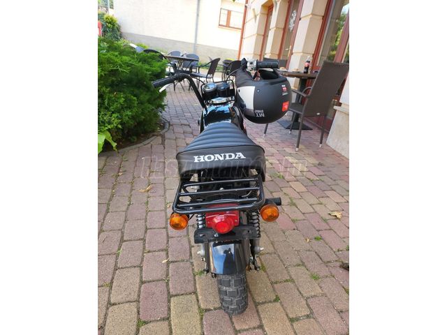 Eladó HONDA Z 50 J MONKEY 50 cm³ (1992) Motorkerékpár | Használtautó.hu