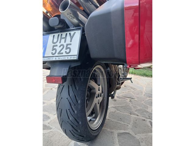Eladó HONDA VFR 800 782 cm³ (2005) Motorkerékpár | Használtautó.hu
