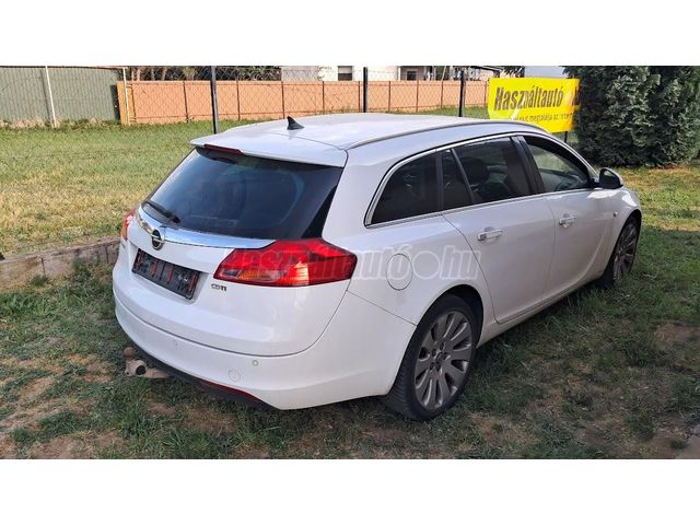 Eladó OPEL INSIGNIA Kombi (2012) | Használtautó.hu