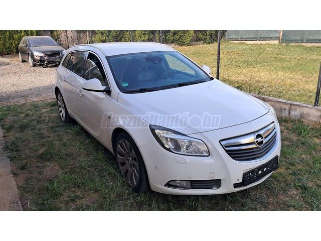 Eladó OPEL INSIGNIA Kombi (2012) | Használtautó.hu