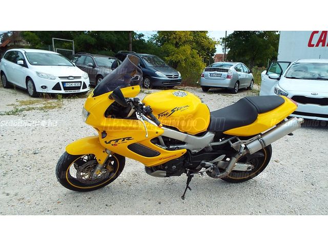 Eladó HONDA VTR 1000 F 996 cm³ (1997) Motorkerékpár | Használtautó.hu