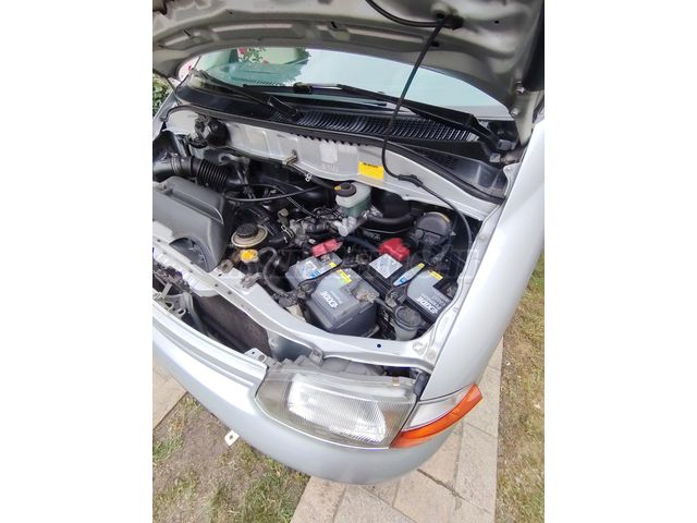 Eladó TOYOTA HIACE Körbeüvegezett (2001) | Használtautó.hu