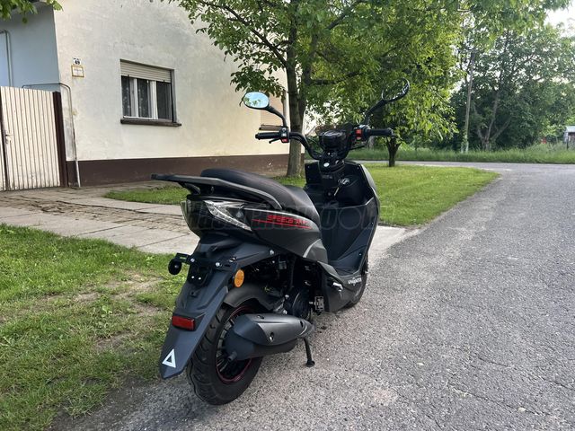 Eladó ALPHA MOTORS 50 cm³ (2025) Motorkerékpár | Használtautó.hu