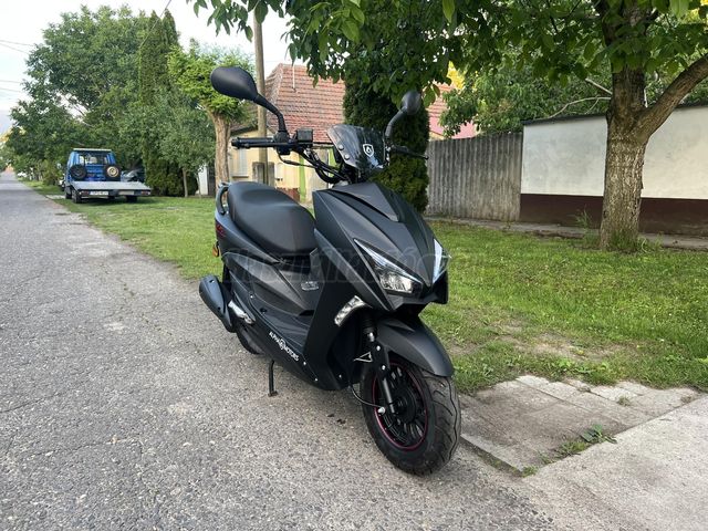 Eladó ALPHA MOTORS 50 cm³ (2025) Motorkerékpár | Használtautó.hu
