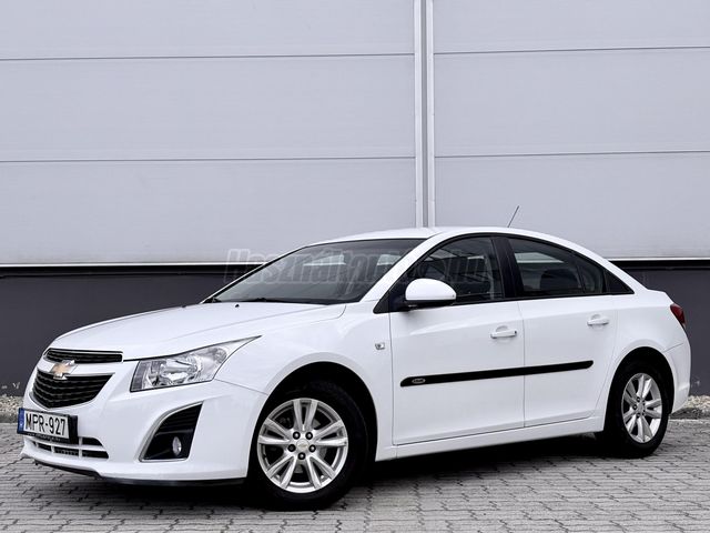 Eladó CHEVROLET CRUZE Sedan (2012) | Használtautó.hu