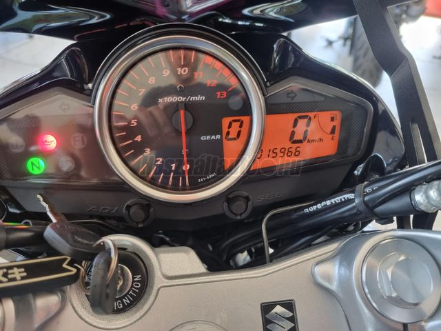 Eladó SUZUKI GW 250 INAZUMA 250 cm³ (2014) Motorkerékpár | Használtautó.hu