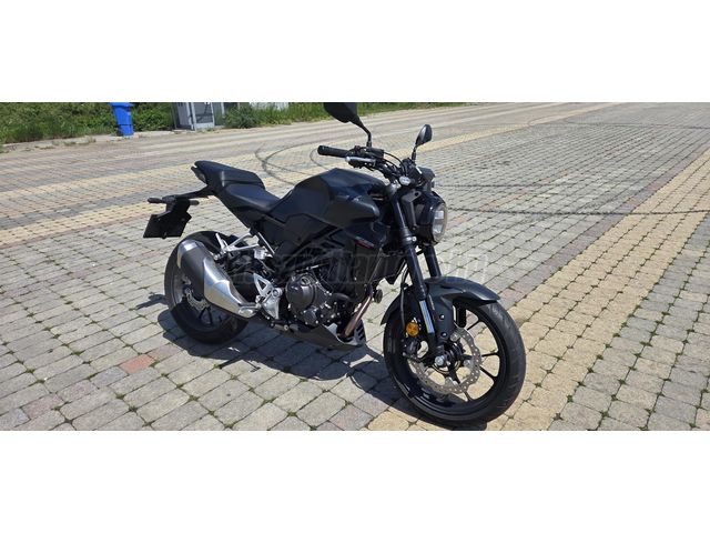 Eladó HONDA CB 300 R ABS 286 cm³ (2023) Motorkerékpár | Használtautó.hu