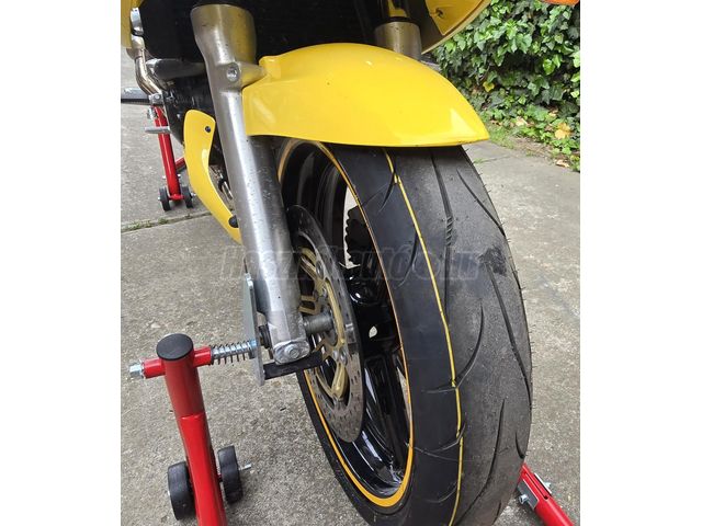 Eladó SUZUKI SV 650 S 650 cm³ (2000) Motorkerékpár | Használtautó.hu