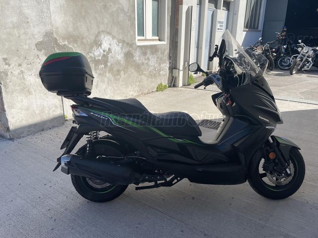 Eladó KAWASAKI J 300 300 cm³ (2019) Motorkerékpár | Használtautó.hu