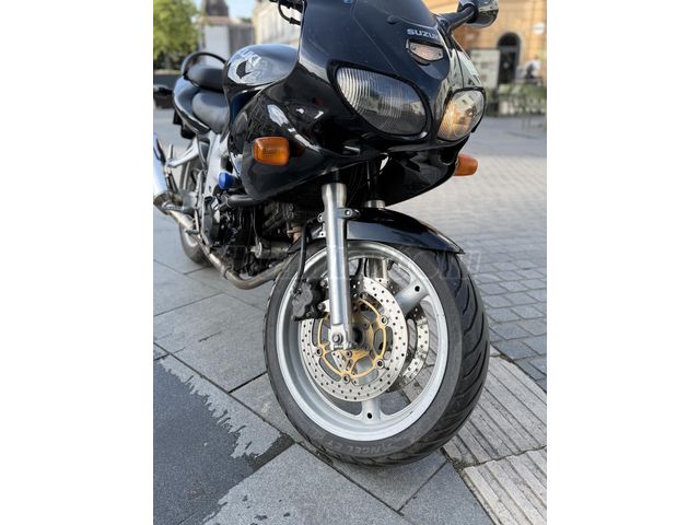 Eladó SUZUKI SV 650 S 645 cm³ (2001) Motorkerékpár | Használtautó.hu