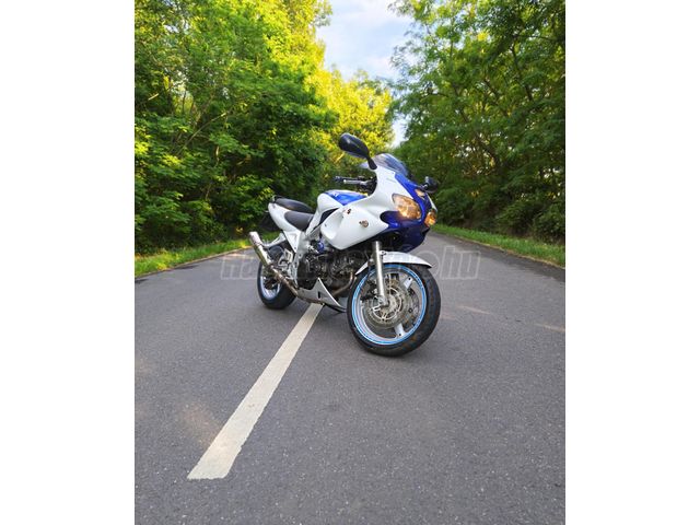 Eladó SUZUKI SV 650 S 645 cm³ (2001) Motorkerékpár | Használtautó.hu