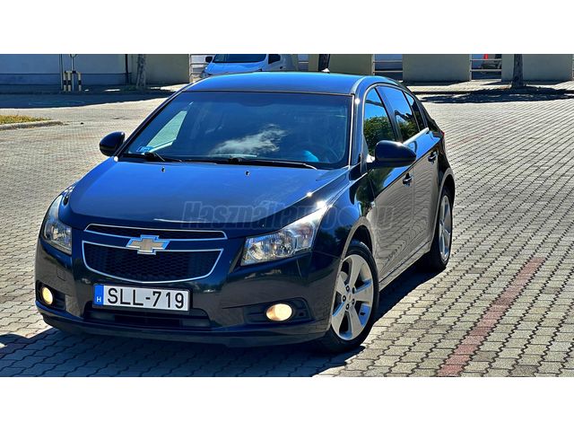 Eladó CHEVROLET CRUZE Kombi (2011) | Használtautó.hu