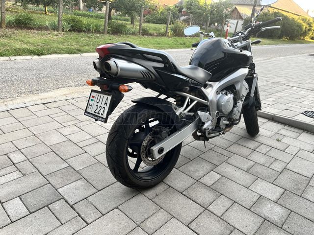 Eladó YAMAHA FZ6-N 600 cm³ (2004) Motorkerékpár | Használtautó.hu