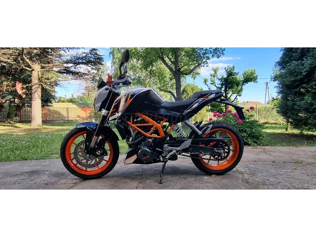 Eladó KTM 390 DUKE 390 cm³ (2016) Motorkerékpár | Használtautó.hu