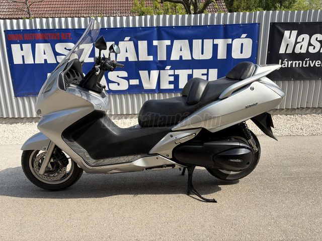 Eladó HONDA FJS 600 SILVER WING 582 cm³ (2003) Motorkerékpár ...