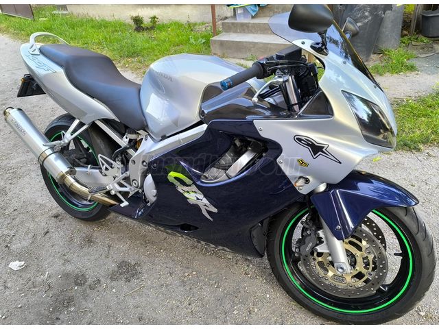 Eladó HONDA CBR 600 F4 599 cm³ (2002) Motorkerékpár | Használtautó.hu