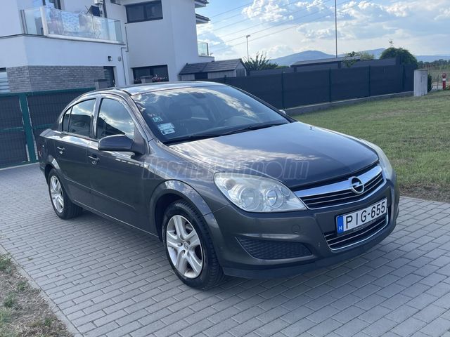 Eladó OPEL ASTRA H Sedan (2009) | Használtautó.hu