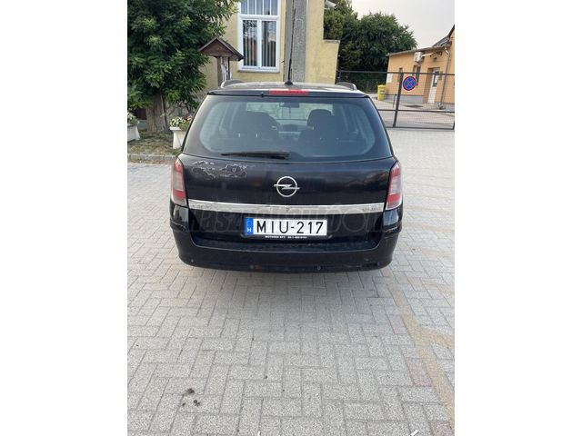 Eladó OPEL ASTRA H Kombi (2009) | Használtautó.hu
