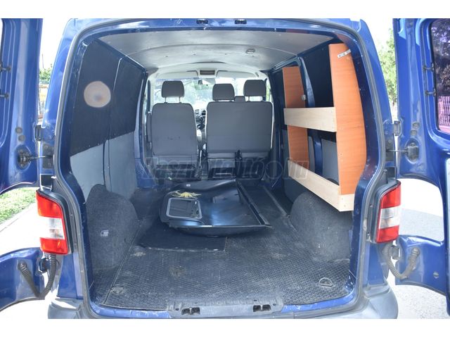 Eladó VOLKSWAGEN TRANSPORTER T5 Zárt (2010) | Használtautó.hu